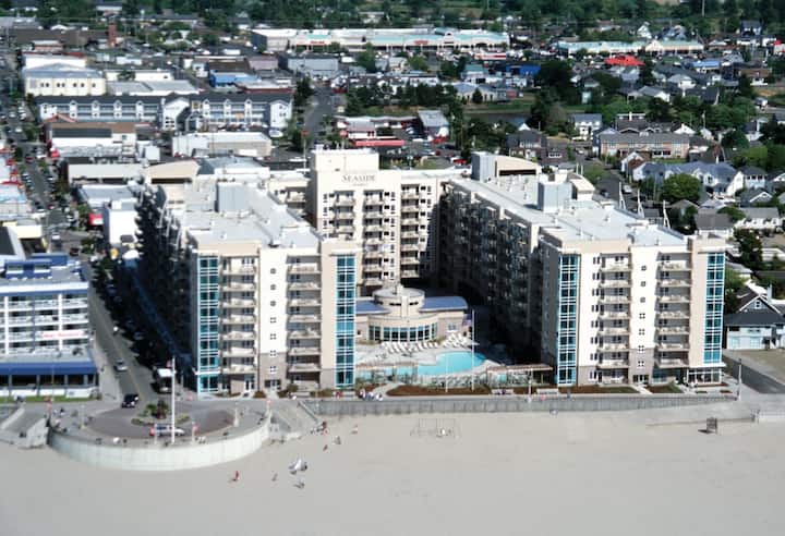 2 Bedroom Condo @ Seaside Oceanfront Resort W/pool - Seaside, OR