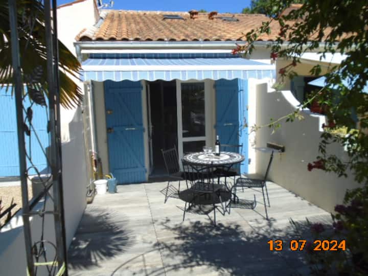 Bijoux à La Palmyre Proche Plages, Zoo, Commerces - Zoo de La Palmyre