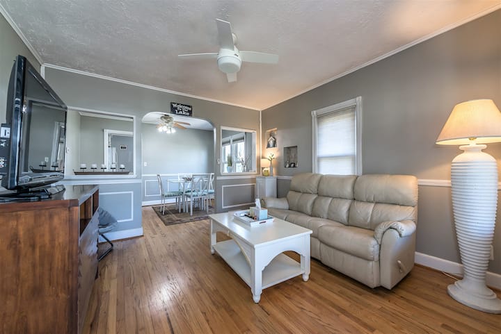 Fonda Lake Bungalow - Brighton, MI