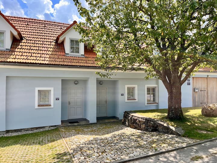 Cherry Tree Cottage With Swimming Pool - Tchéquie