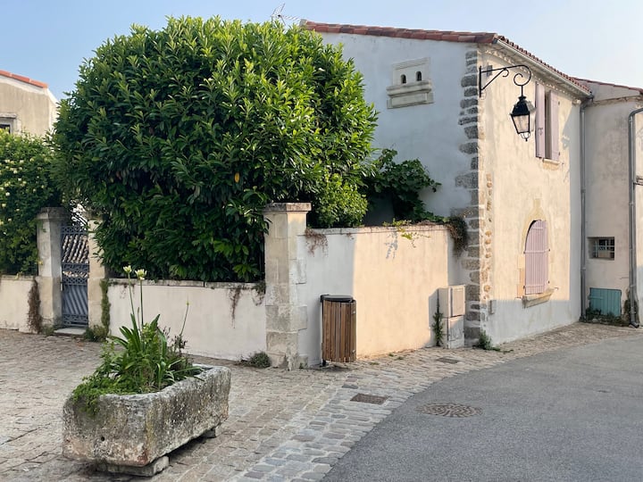 Mornac-sur-seudre, Maison Au Coeur Du Village - Saint-Sulpice-de-Royan