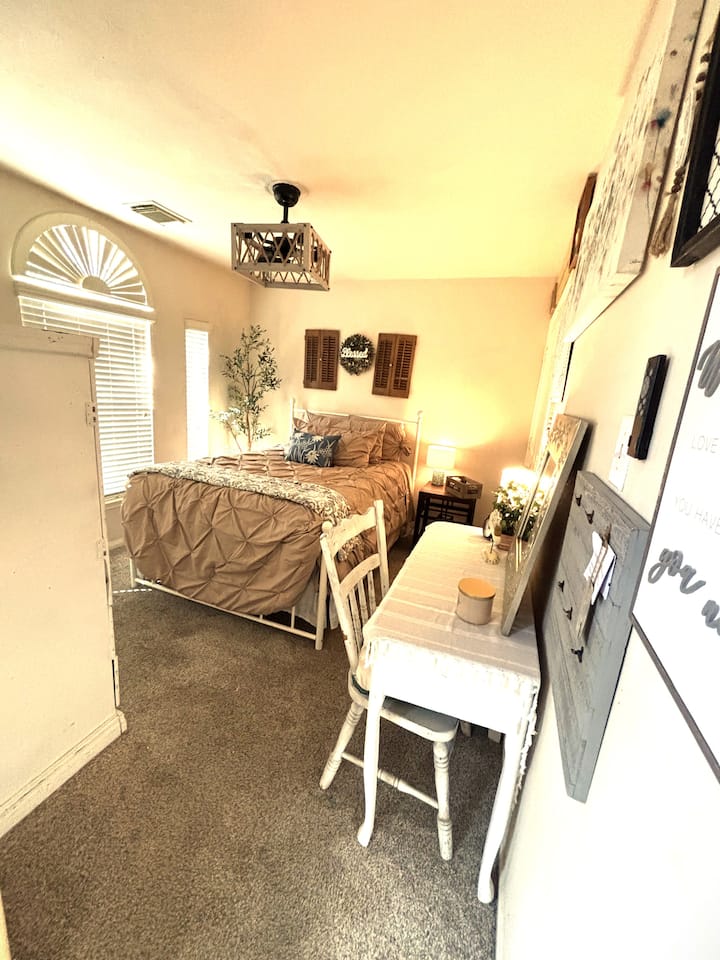 Humble And Kind-just Like Home! Room #1 - Houston, TX