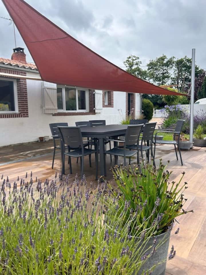 Longère Pornicaise Avec Piscine Chauffée - Pornic