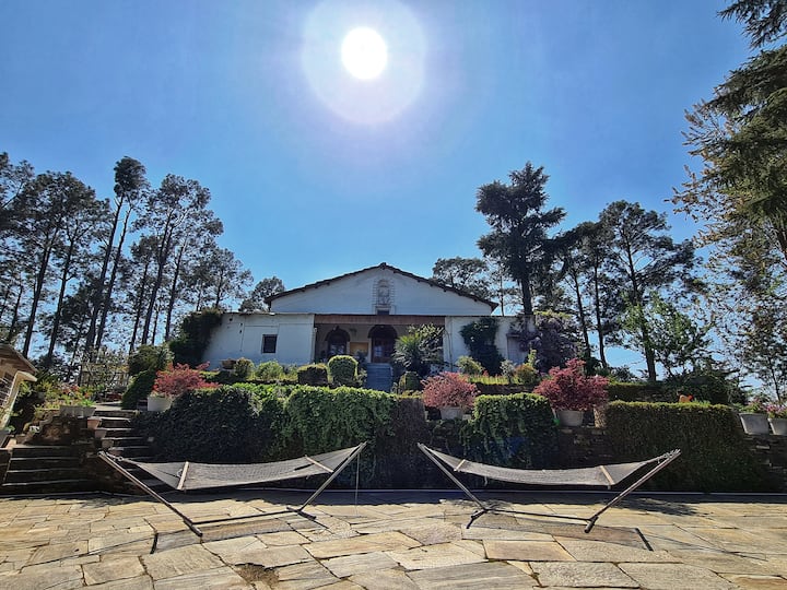 Deodar Homestay - Almora