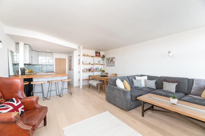 Free Secure Parking | Stunning City Views - York