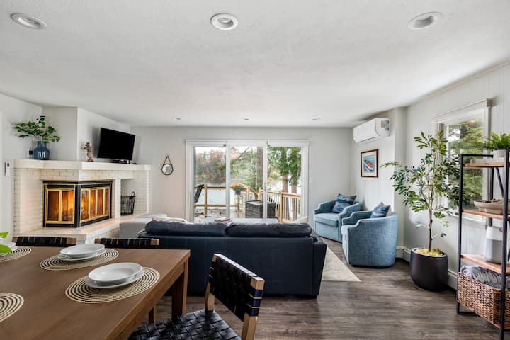 Pet Friendly Spider Lake Retreat With Fireplace An - East Bay Township