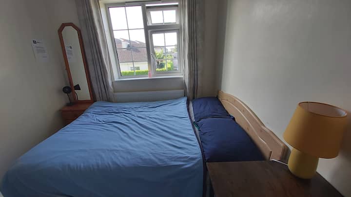 Private Rooms In A Residential Area (City Centre) - Galway