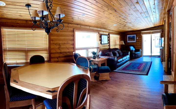 Cozy Getaway In Mtns: Breck, Hot Tubs, Pool, Relax - Breckenridge, CO