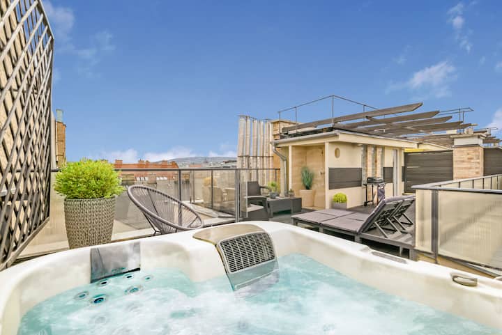 Triplex Rooftop - Parlement View & Jacuzzi - Budapest