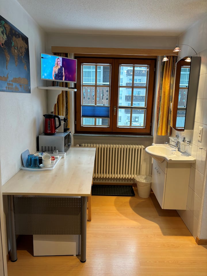 Guest Room With Shower On The 2nd Floor - Zermatt