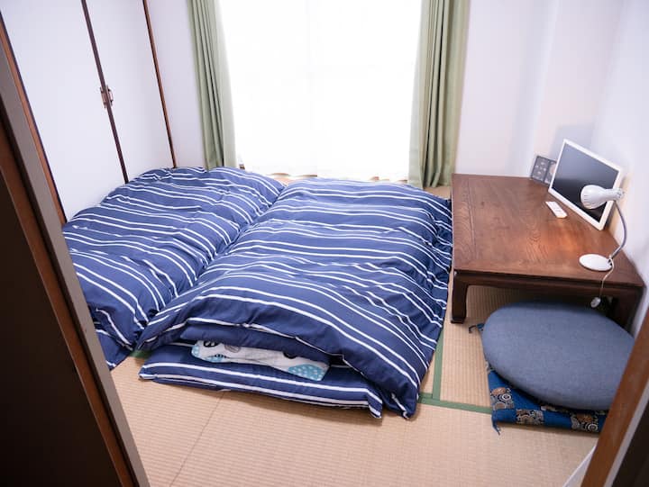 403: Front Of Sub. Exit/post Office On 1st Floor - Osaka