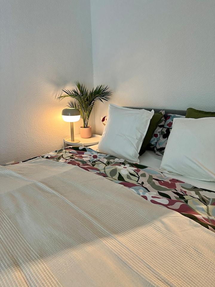Gemütliche Wohnung, Im Zentrum Von Krefeld - Kempen
