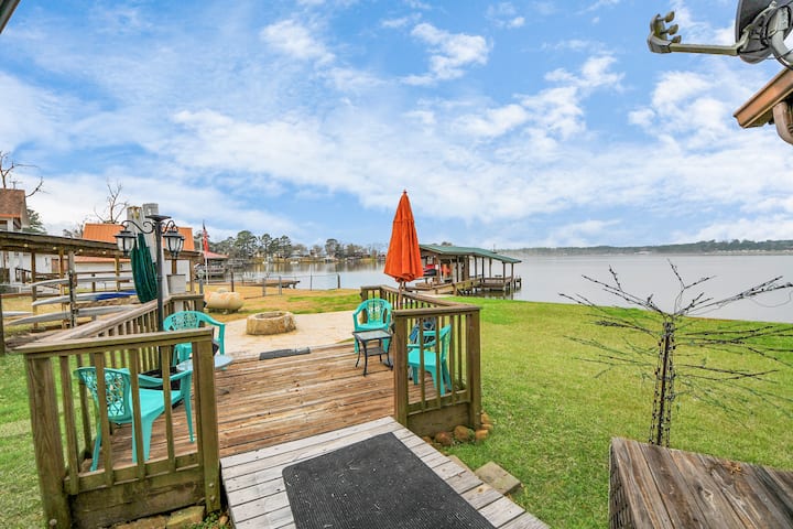 Sunset Views & Lake Life - Livingston, TX