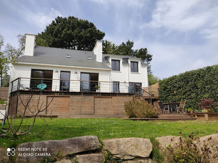 Agréable Maison Familiale, Jardin Arboré - Auray