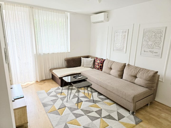 Cozy Apartment For Four Near Sarajevo Airport - Sarajevo