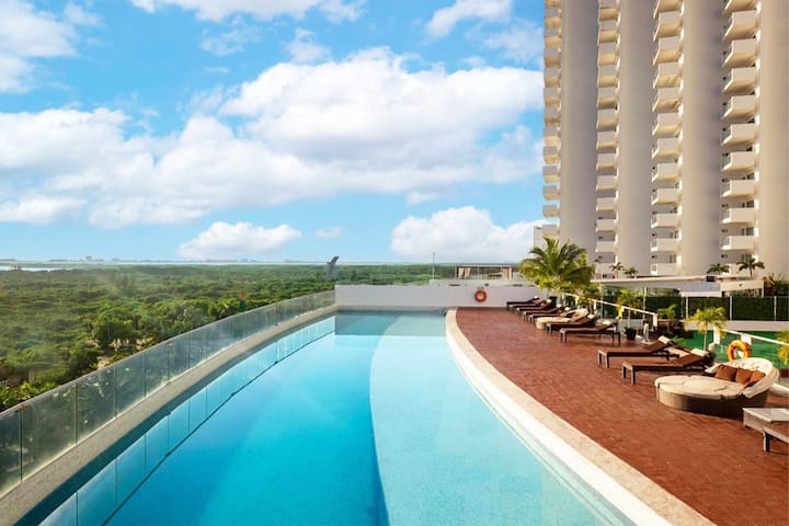 Cancún Escape • Pool • Parking • Near Airport - Cancún