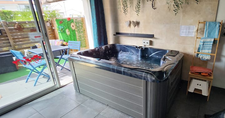 Studio Climatisé, Terrasse & Spa Privé - Bouc-Bel-Air