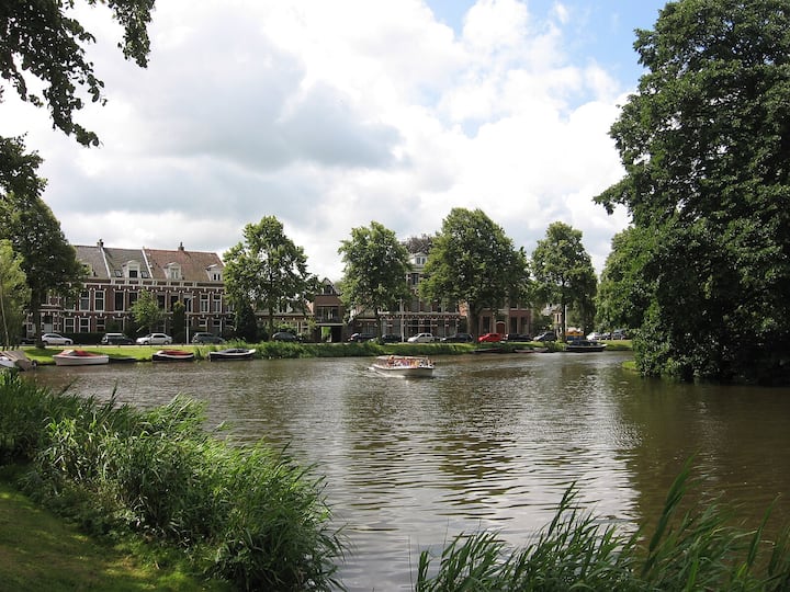 Ruim Woonhuis Bij Oude Centrum Met Fietsen. - Zoetermeer