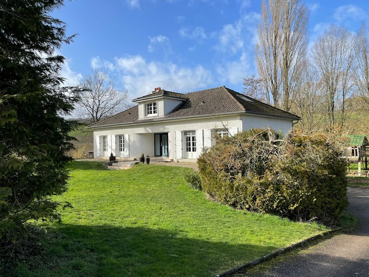 Gîte Estrella-verdun 10 Pers 6 Ch Jardin Cascade - Meuse