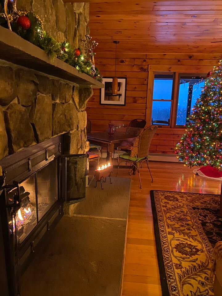 Country Lodge I Room 4 - Hancock, NY