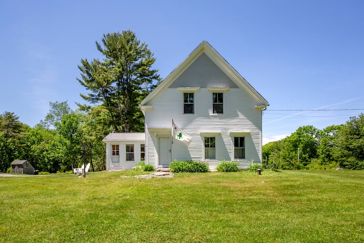 The Farmhouse At Otyokwa In Midcoast Maine - Damariscotta, ME