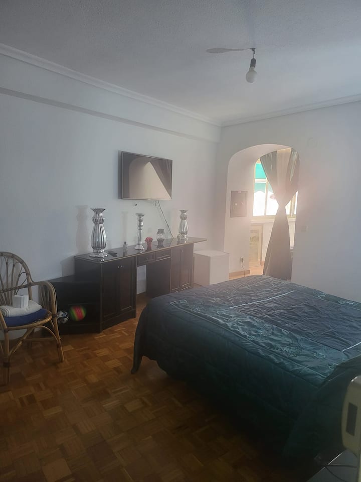 Cozy Room In Benidorm50 Meters From The Beach - Benidorm