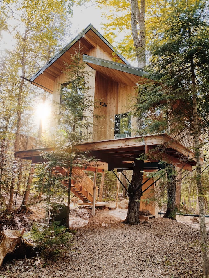The Great Lakes Treehouse Vacation Rentals | Airbnb