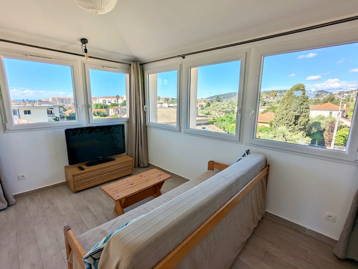 3 Pièces Dans Gîte Familial, Au Calme, Mer à Pied - Antibes