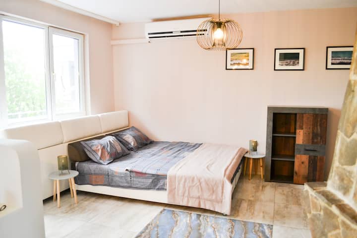 Studio Next To The Beach. - Pomorie