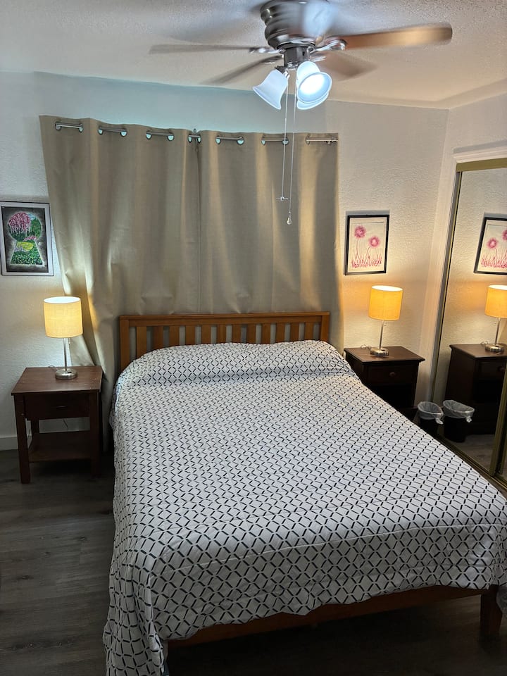 Inlaws Quarters Two Bedrooms Near Larkin Hospital. - Coral Gables, FL