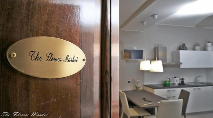 The Flower Market Apartment - Vatican City