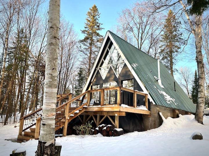 Muskoka A-frame + Hot Tub | Arrowhead | 4-seasons - Huntsville