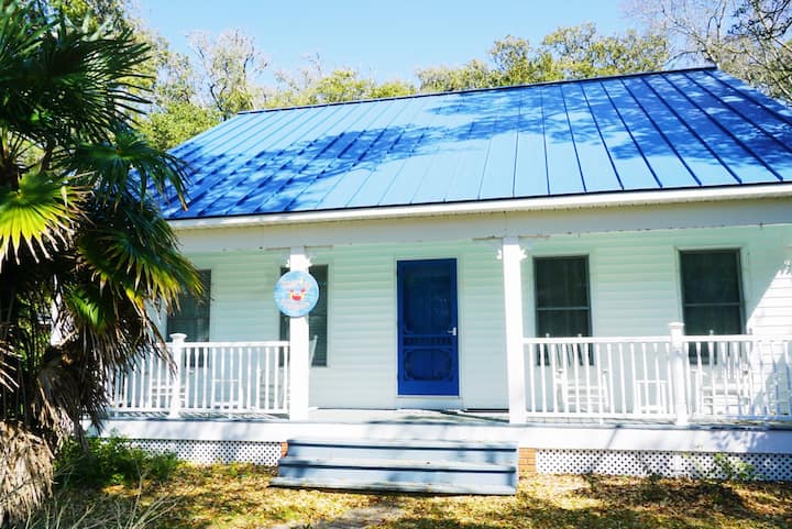 Dancing Crabbies. Sleeps 9. Steps 2 The Ocean - Oak Island, NC