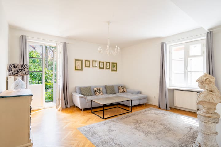 Old Town Two- Bedroom Apartment With Balcony - Varsóvia