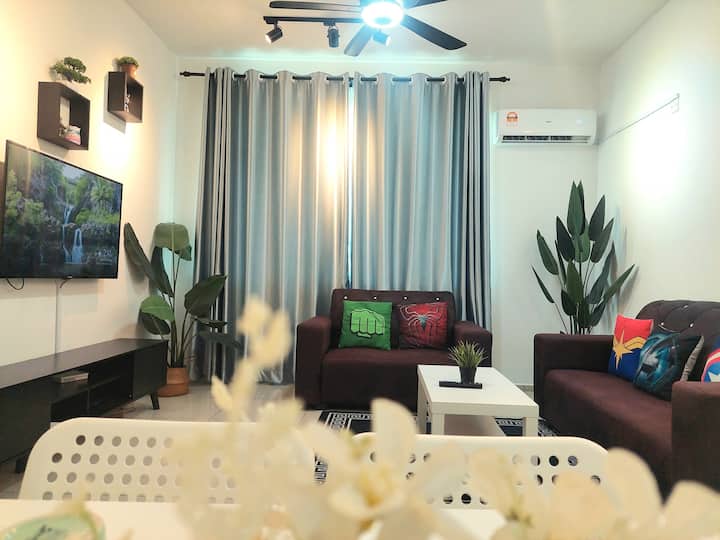 Klia Avengers Homestay+ Free Wifi -15km Airport - Kuala Lumpur Airport (KUL)