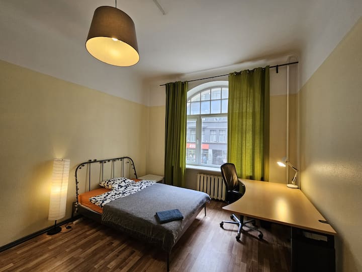 Free Parking, Up To 10 Persons, Spacious Apartment - Riga