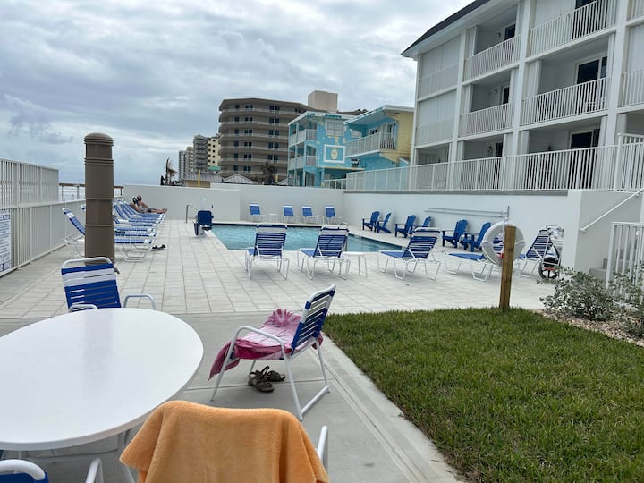 Oceanft,103 Grd Flr, Smallpets, Newpool, Priv Gara - Daytona Beach Shores, FL