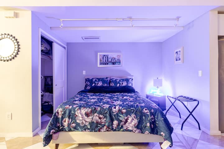 Spacious 2bed Apt In Nyc W/ Private Bathroom - Queens, NY
