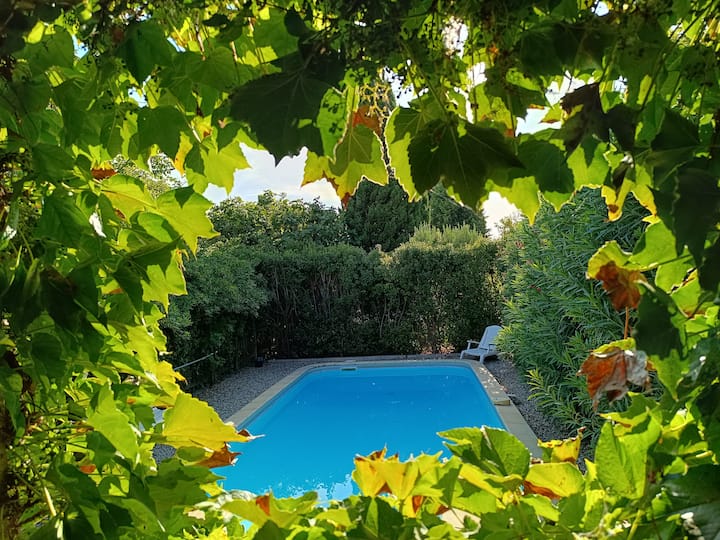 Le Gîte Du Pays Des Sorgues Avec Piscine Et Jardin - L'Isle-sur-la-Sorgue
