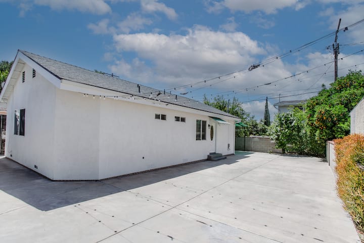 Private 2/2 House Close To Universal Studios - Burbank, CA