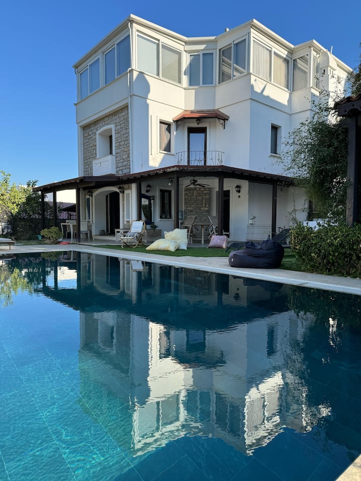Villa With Private Pool In The Heart Of Bodrum - Bodrum