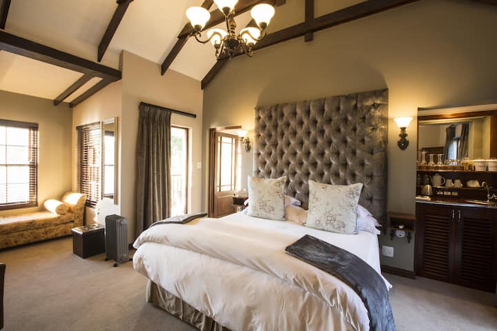 Luxury Room @ Schoone Oordt Country House - Swellendam