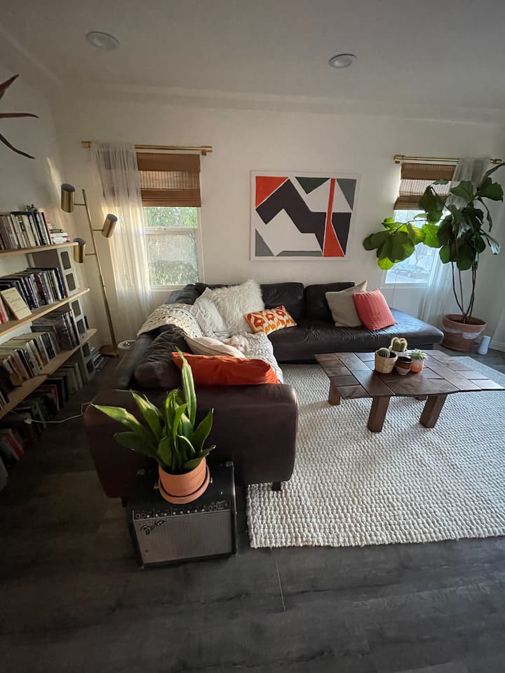 Mid-century Home Near Silverlake - Los Angeles, CA