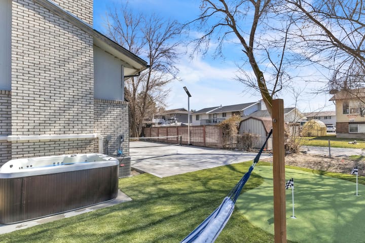 Hot Tub | Pickleball | Arcade |  Sleeps 15| By Byu - 오렘
