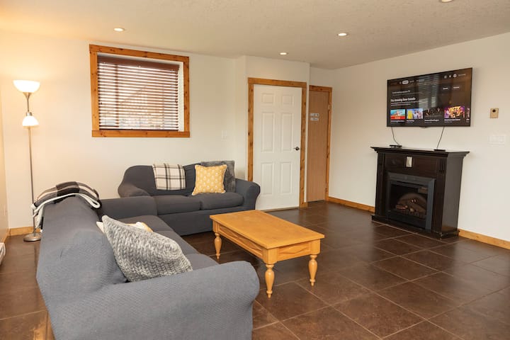 Guest Suite In Downtown Fernie - Fernie