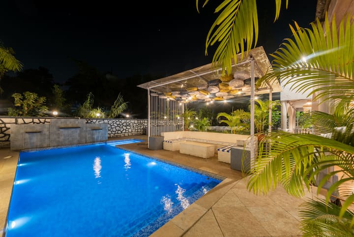 5bhk Pool Villa 9 By The Rentalgram - ロナブラ