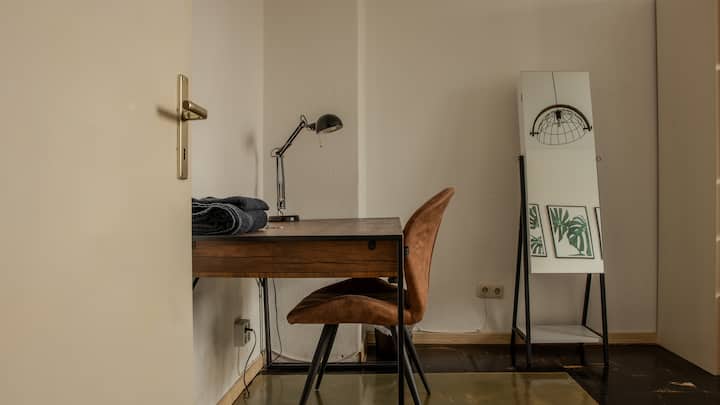 Cozy And Central Private Room In Berlin Moabit - Berlino