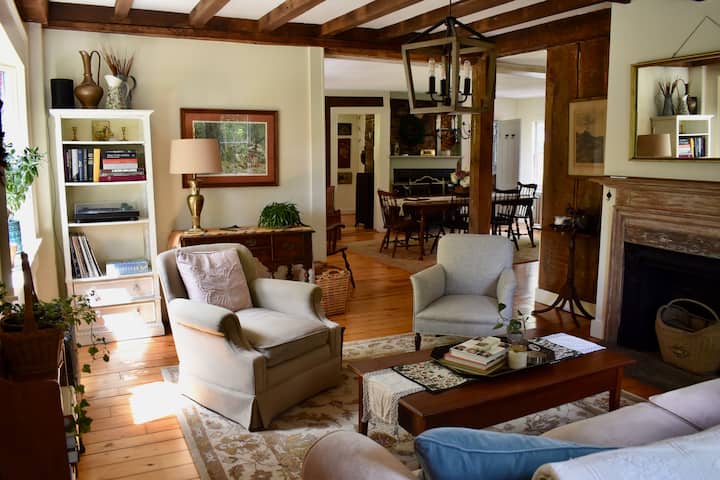 The Oldest Home In Litchfield. - Litchfield, CT