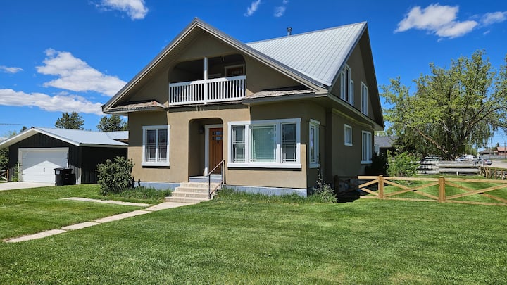 Downtown Driggs Base For Yellowstone/grand Teton - Driggs, ID