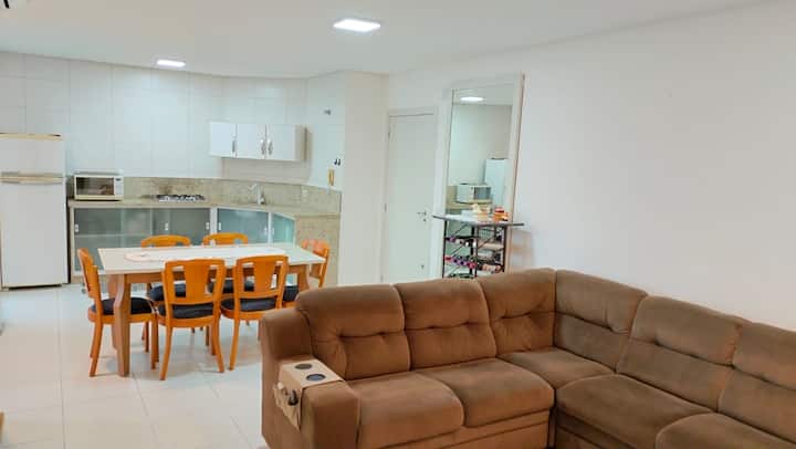 Quarto Privativo Com 2 Camas Solteiro - Joinville